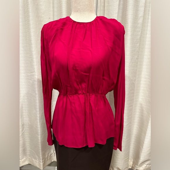 Zara | Tops | Zara Small Blouse | Poshmark